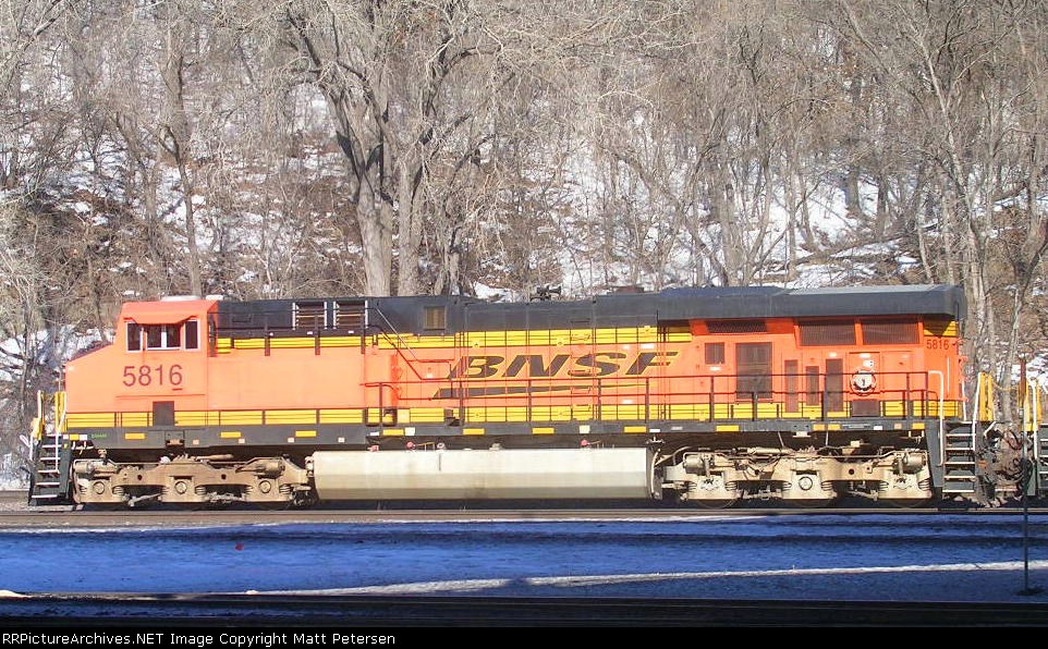 BNSF 5816